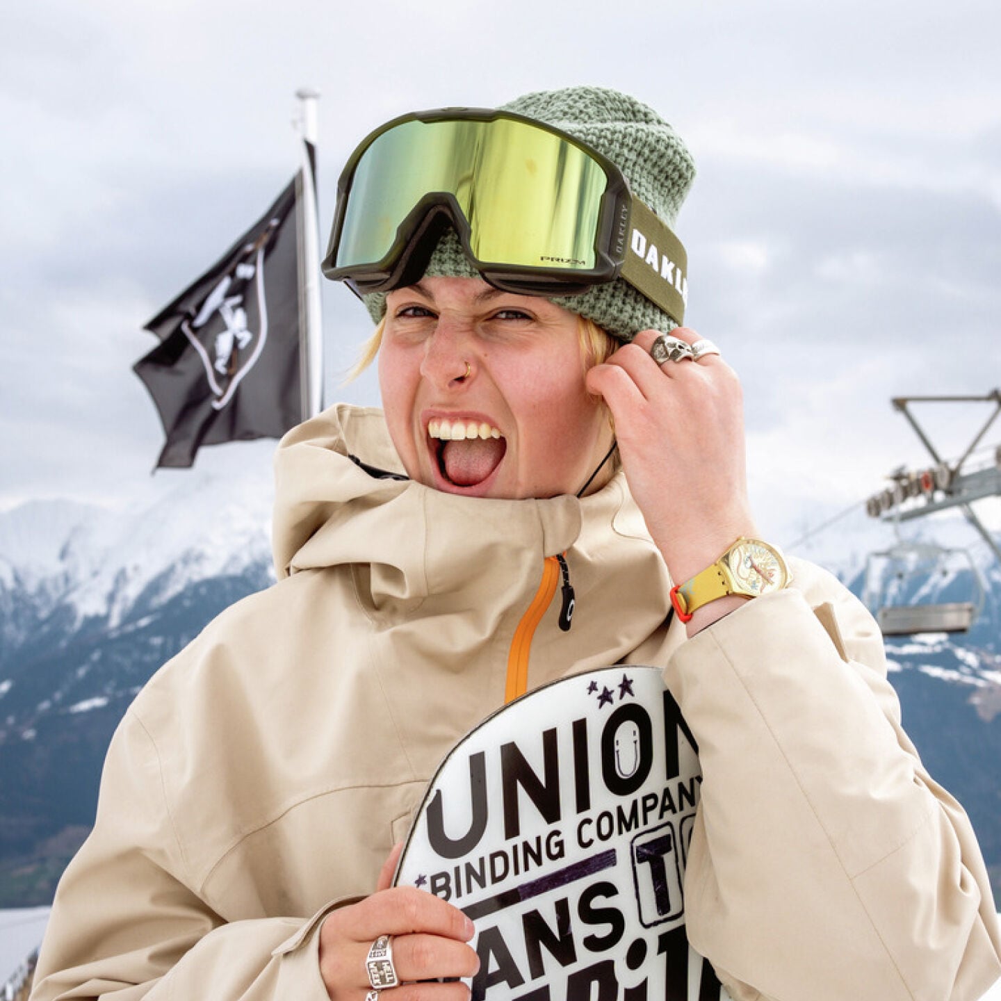 Mia Brookes, dünya şampiyonu snowboardcu ve Swatch Proteam sporcusu